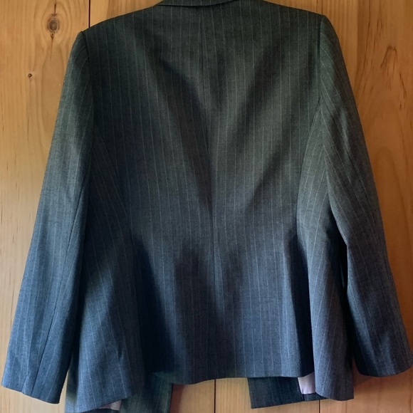 Jones Wear | Jackets & Coats | Jones Wear Suit Jacket Grey With Pink ...